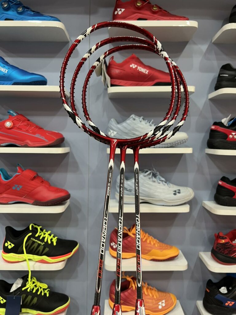 Vợt Cầu Lông Flypower Tornado 800 I Thể hiện sự đẳng cấp