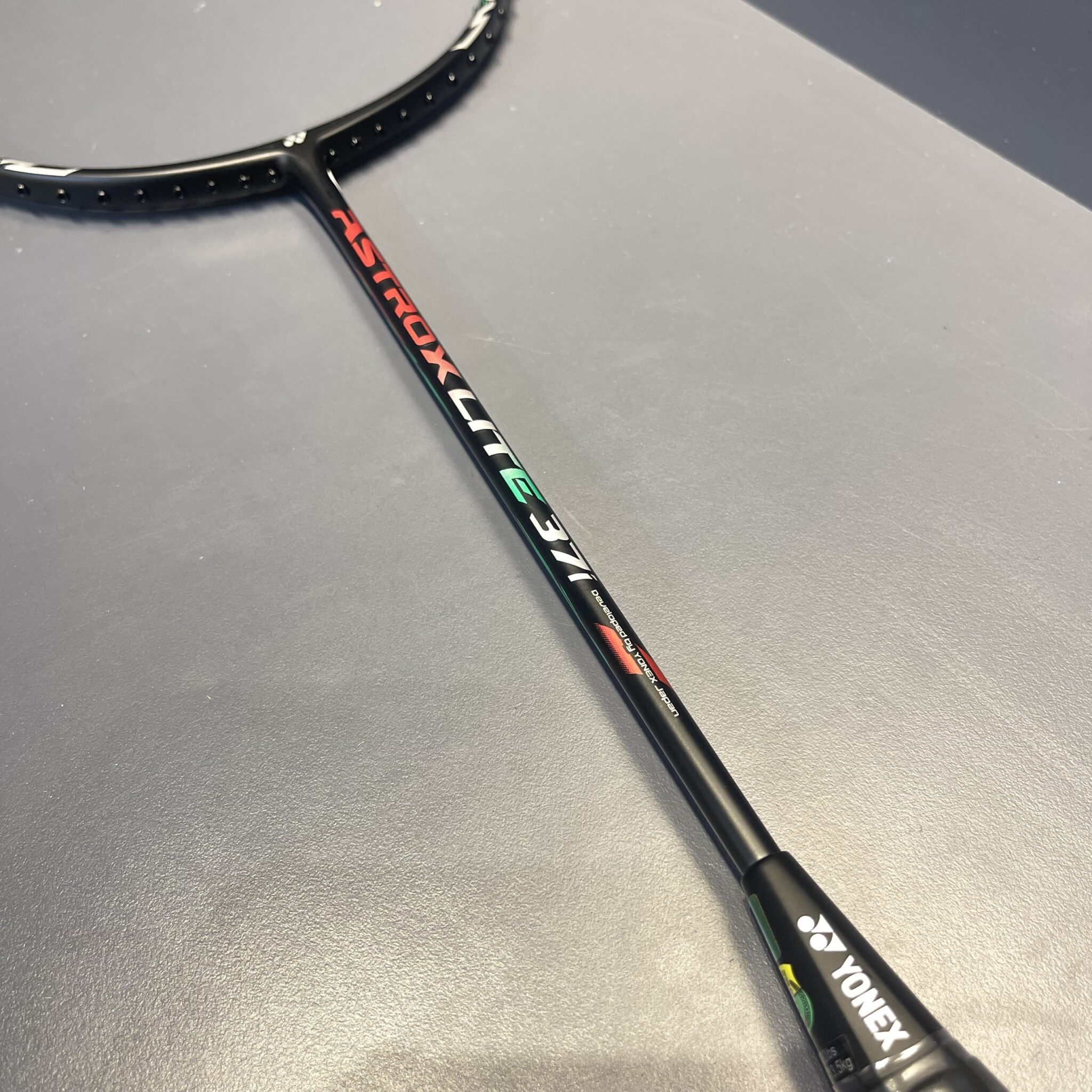 Vợt Cầu Lông Yonex Astrox Lite 37i | Tăng độ ổn định