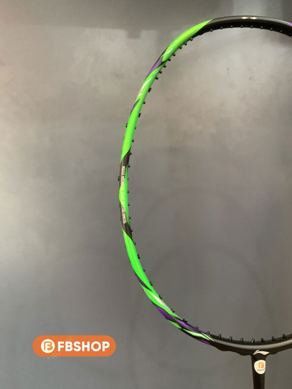 So sánh Vợt Halbertec 8000 và Halbertec 9000