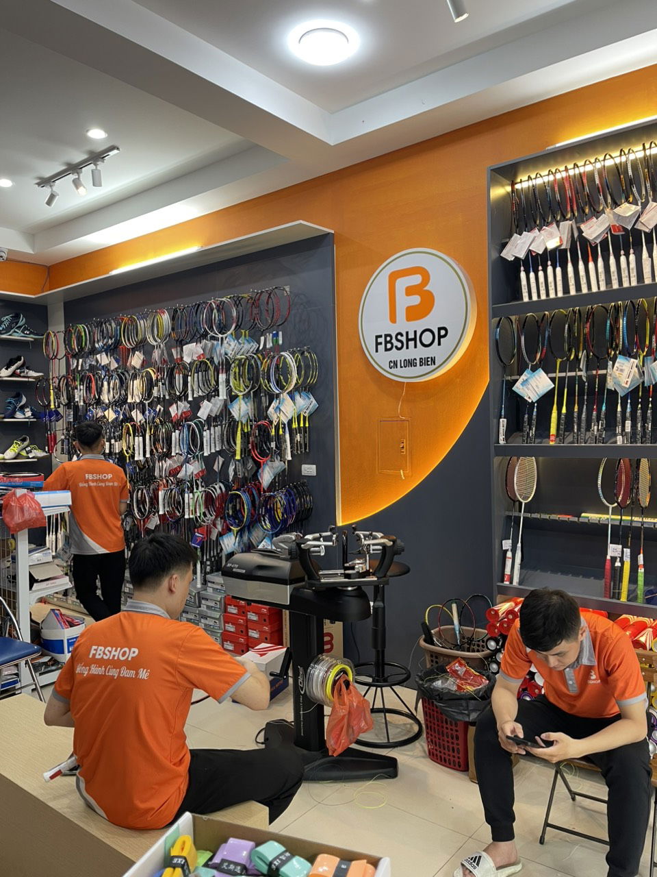 Fbshop Long Biên - Cửa hàng cầu lông uy tín tại hà nội