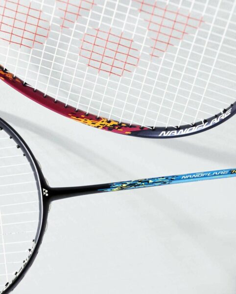 Đánh giá Vợt Yonex Nanoflare 700 Đỏ Bứt phá tốc độ