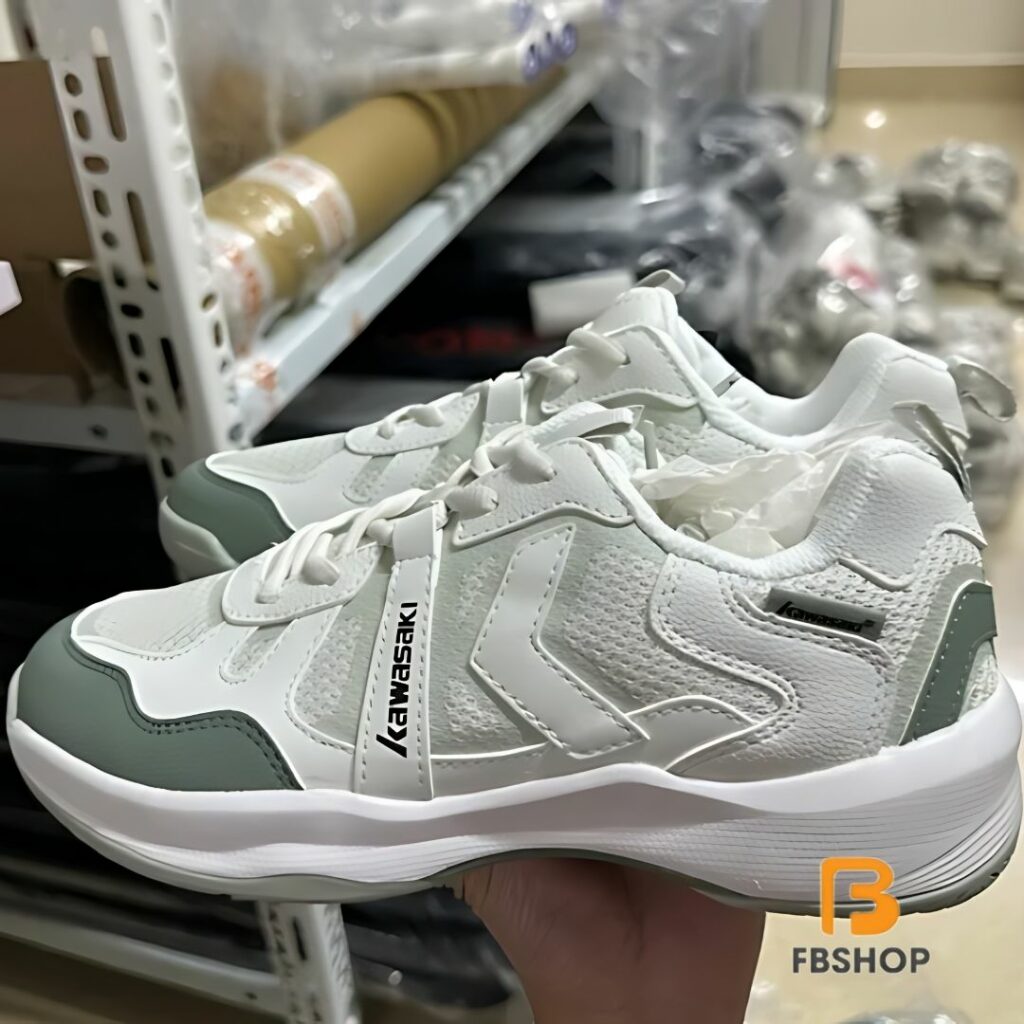 Giày Đánh Cầu Lông: Lựa Chọn Đúng Đắn Cho Hiệu Quả Cao - FBShop Việt Nam