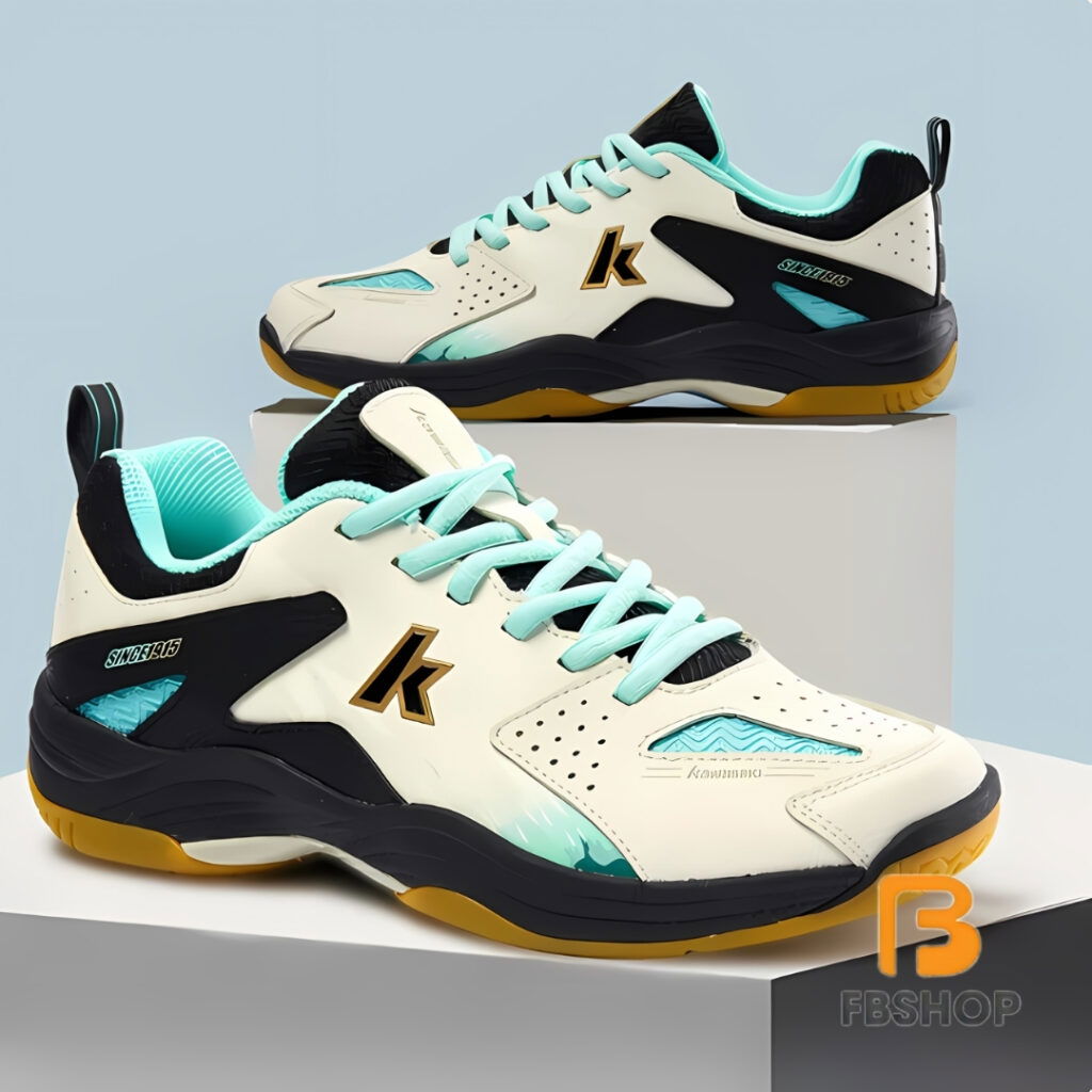 Khi Nào Cần Thay Giày Cầu Lông Để Đảm Bảo Hiệu Suất?